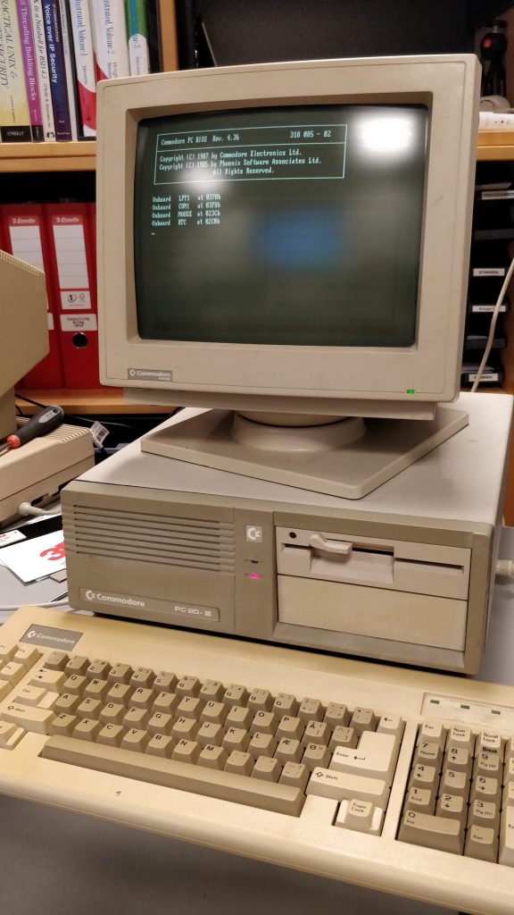 Commodore PC20-III - RetroComputing with Mike